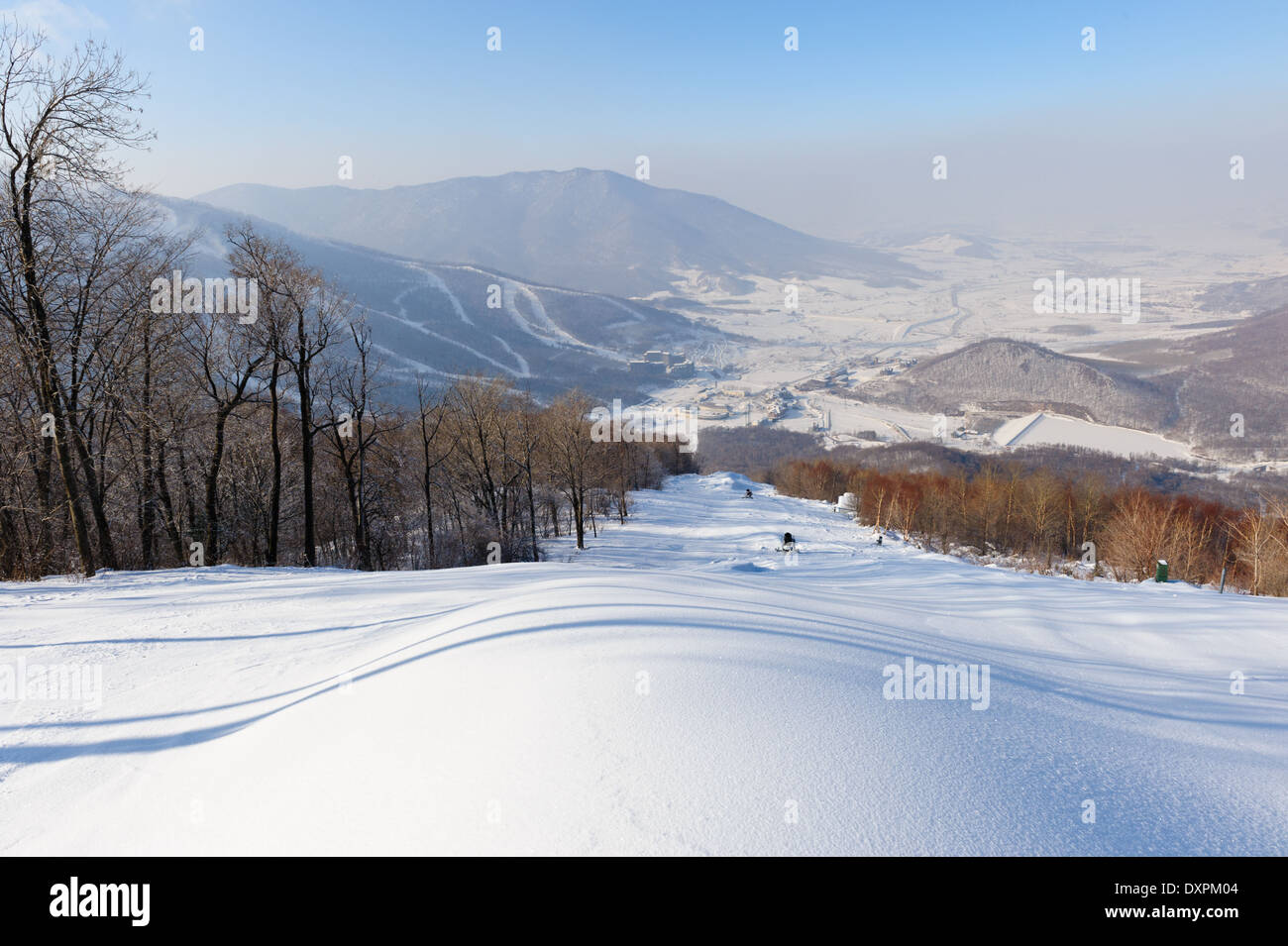 China ski resort hi-res stock photography and images - Alamy