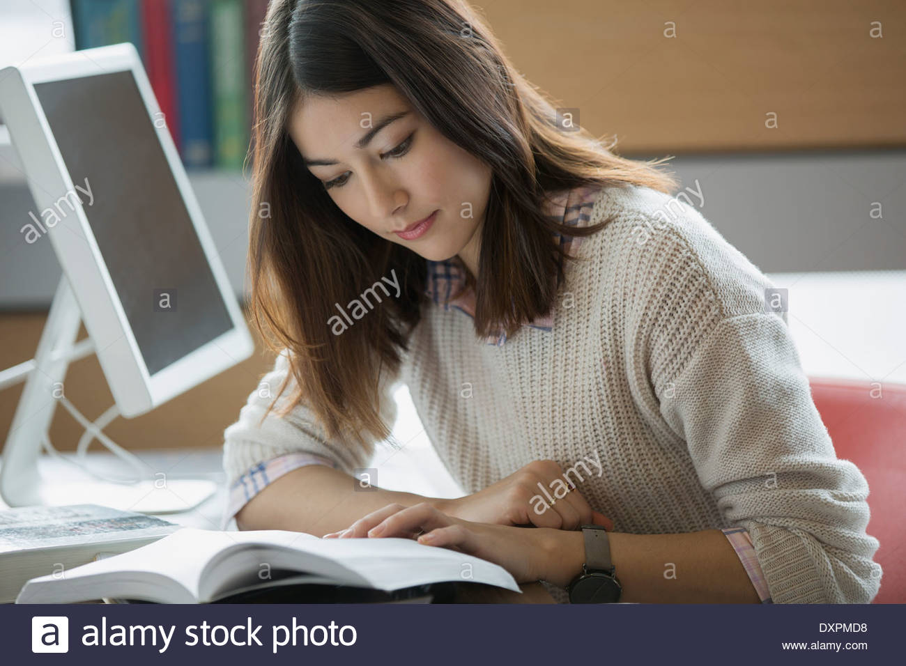 Student access hi-res stock photography and images - Alamy
