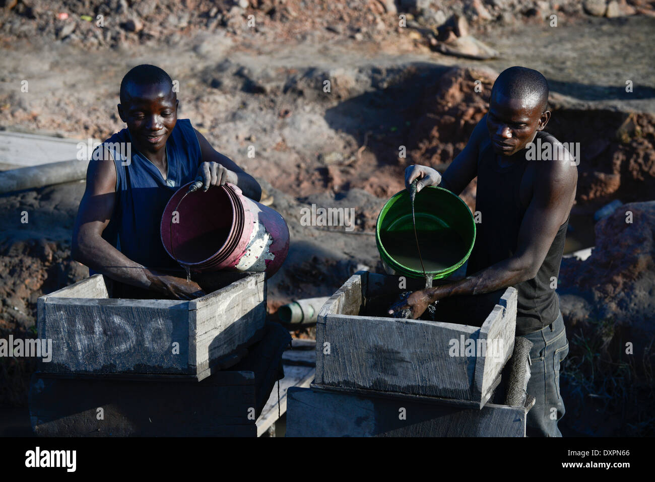 Tanzania gold mine hi-res stock photography and images - Alamy