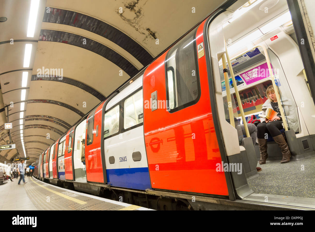What Color Is The Northern Line On The London Underground at Joe Tepper ...