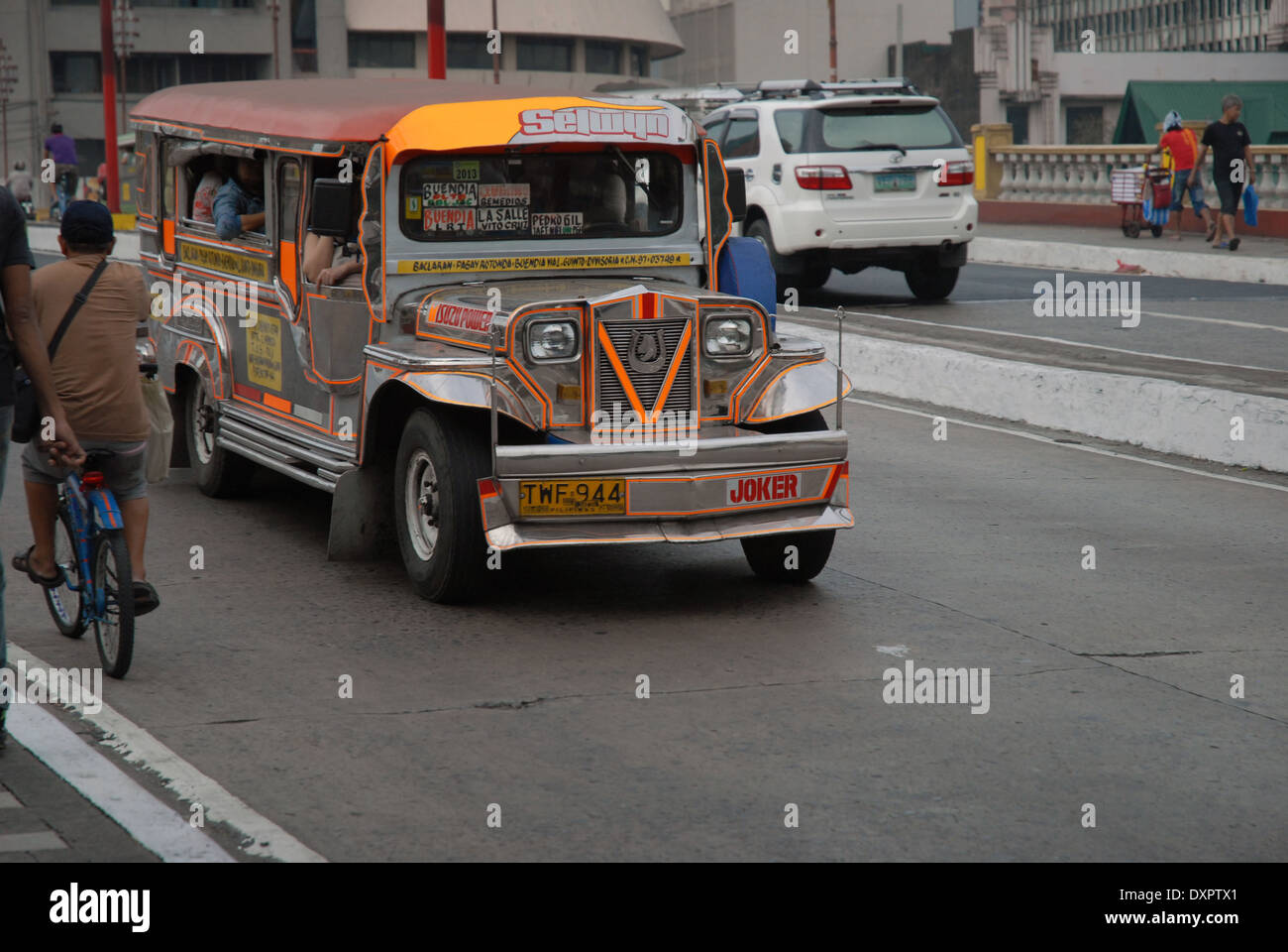 Jeepney, Manila, Philippines Stock Photo - Alamy