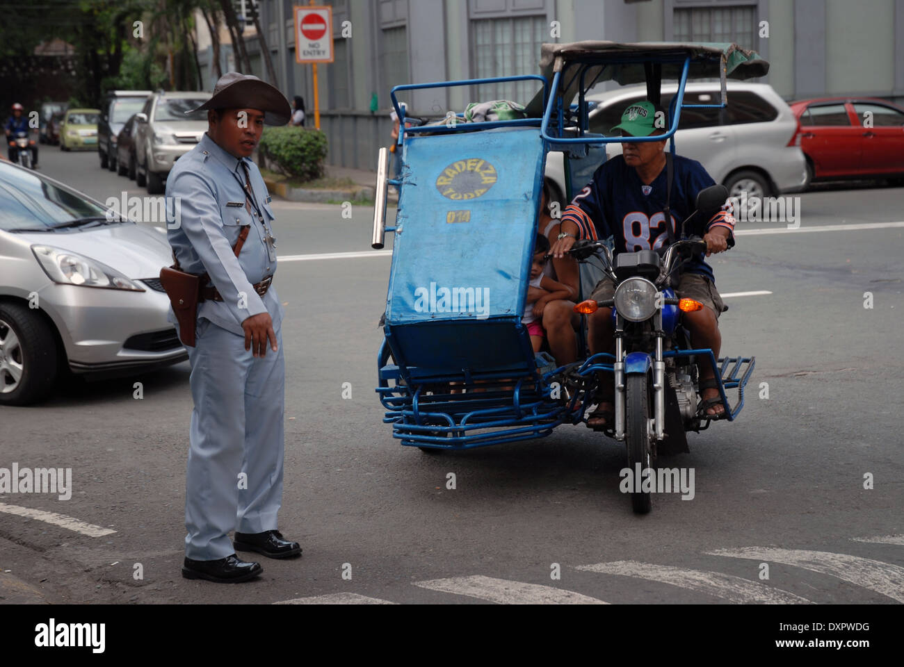 Tourist security in philippines hi-res stock photography and images - Alamy