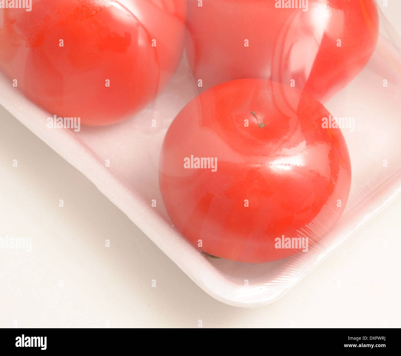 fresh tomatoes in pack Stock Photo - Alamy