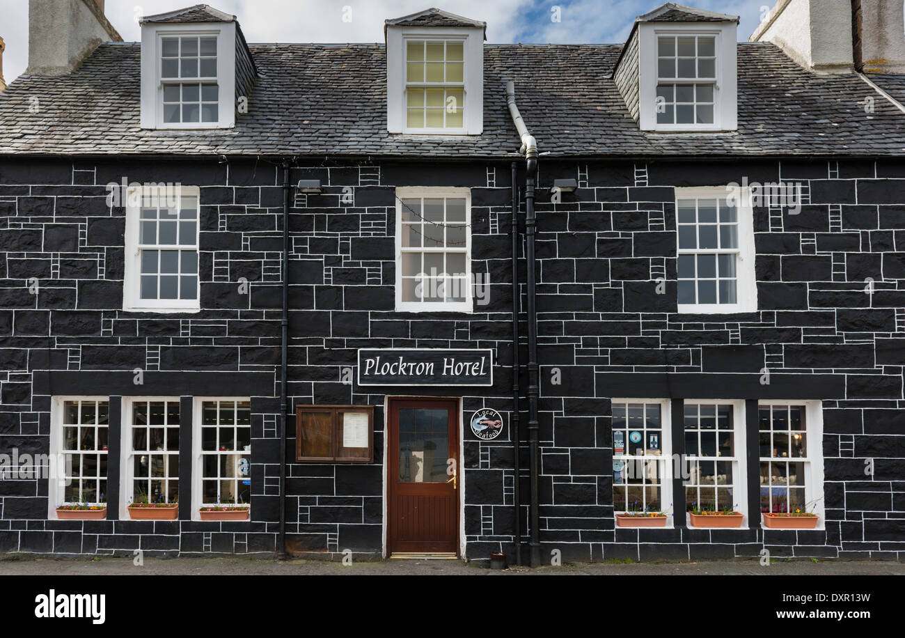 The Plockton Hotel Stock Photo - Alamy