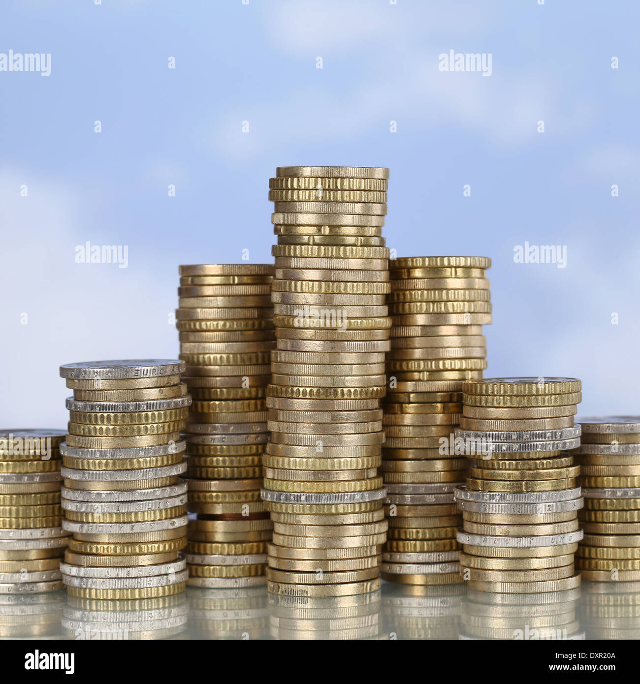 A coin winner's podium with the topic success, leader and winning Stock ...