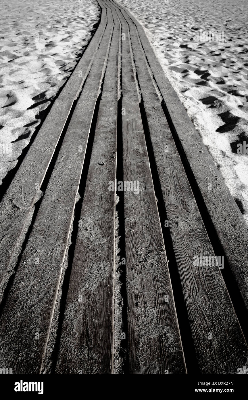 Wooden path to the sandy beach hi-res stock photography and images - Alamy