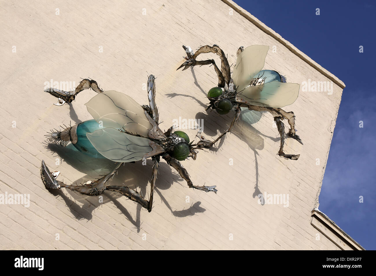 Oversized buildings hi-res stock photography and images - Alamy