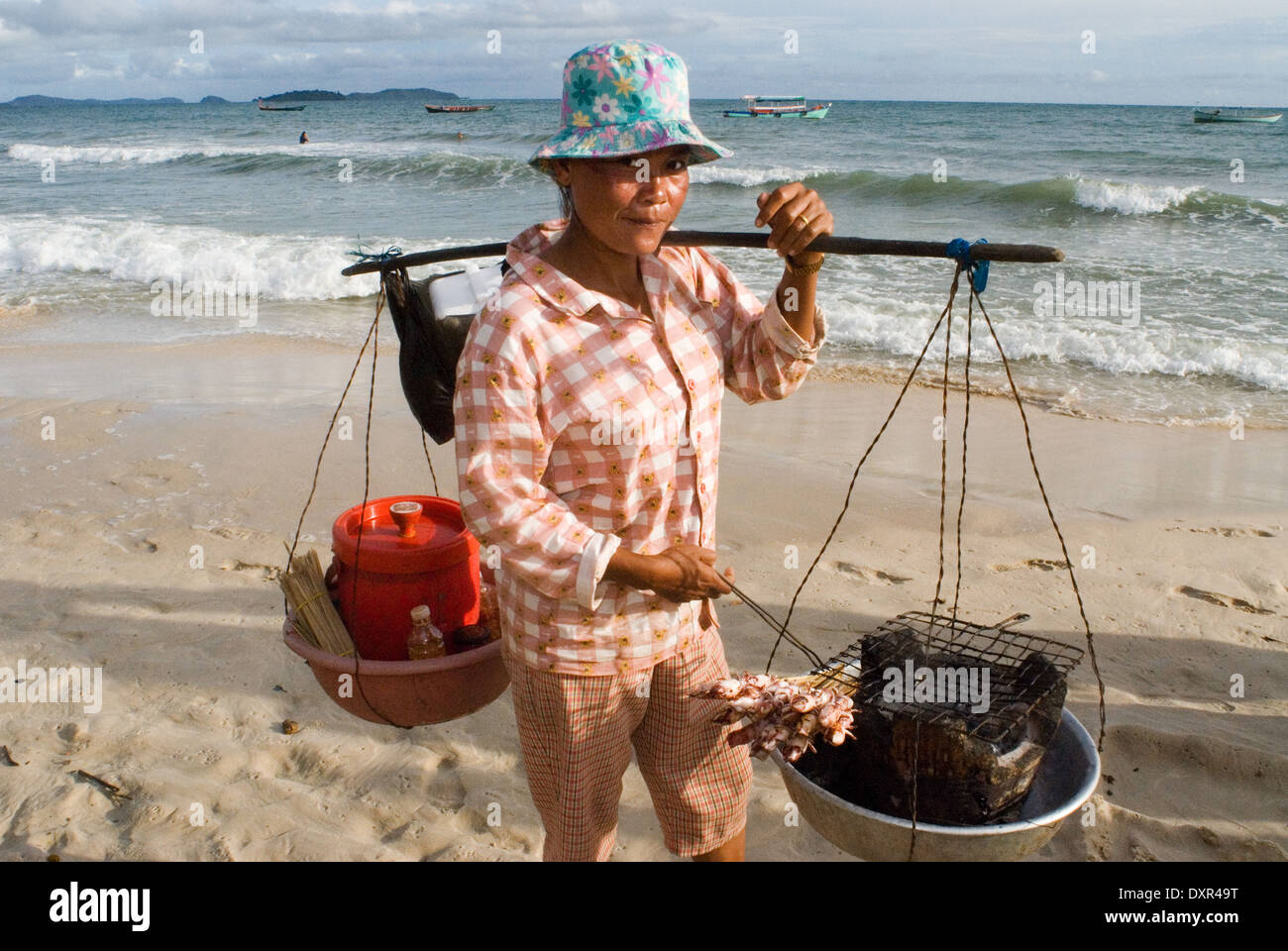 Selling crayfish in Sihanoukville beach. Arriving in Sikanouville after ...
