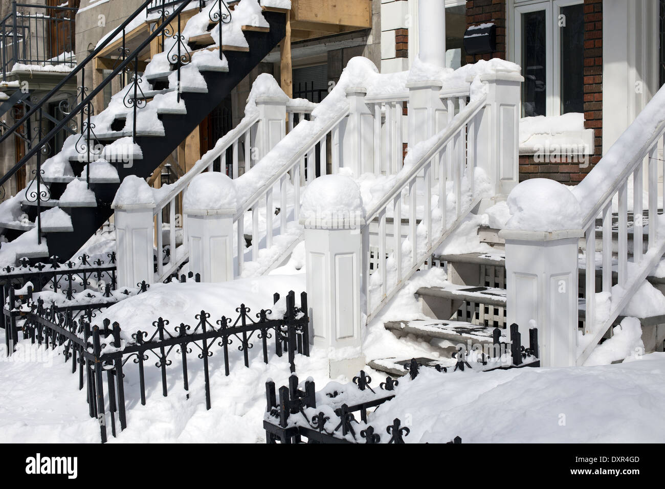 Snow covered montreal quebec hi-res stock photography and images - Alamy