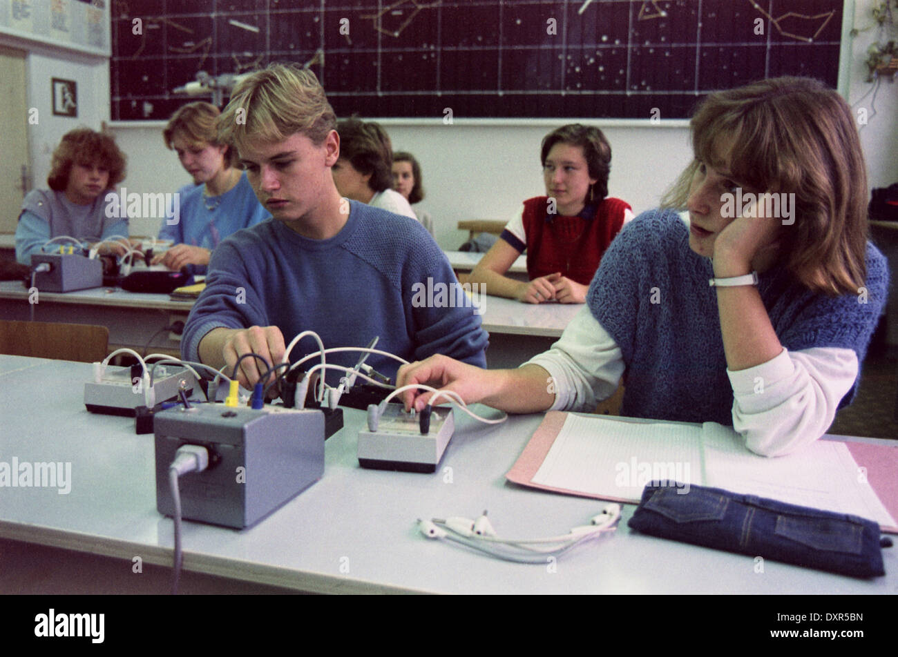 Teaching economy hi-res stock photography and images - Alamy