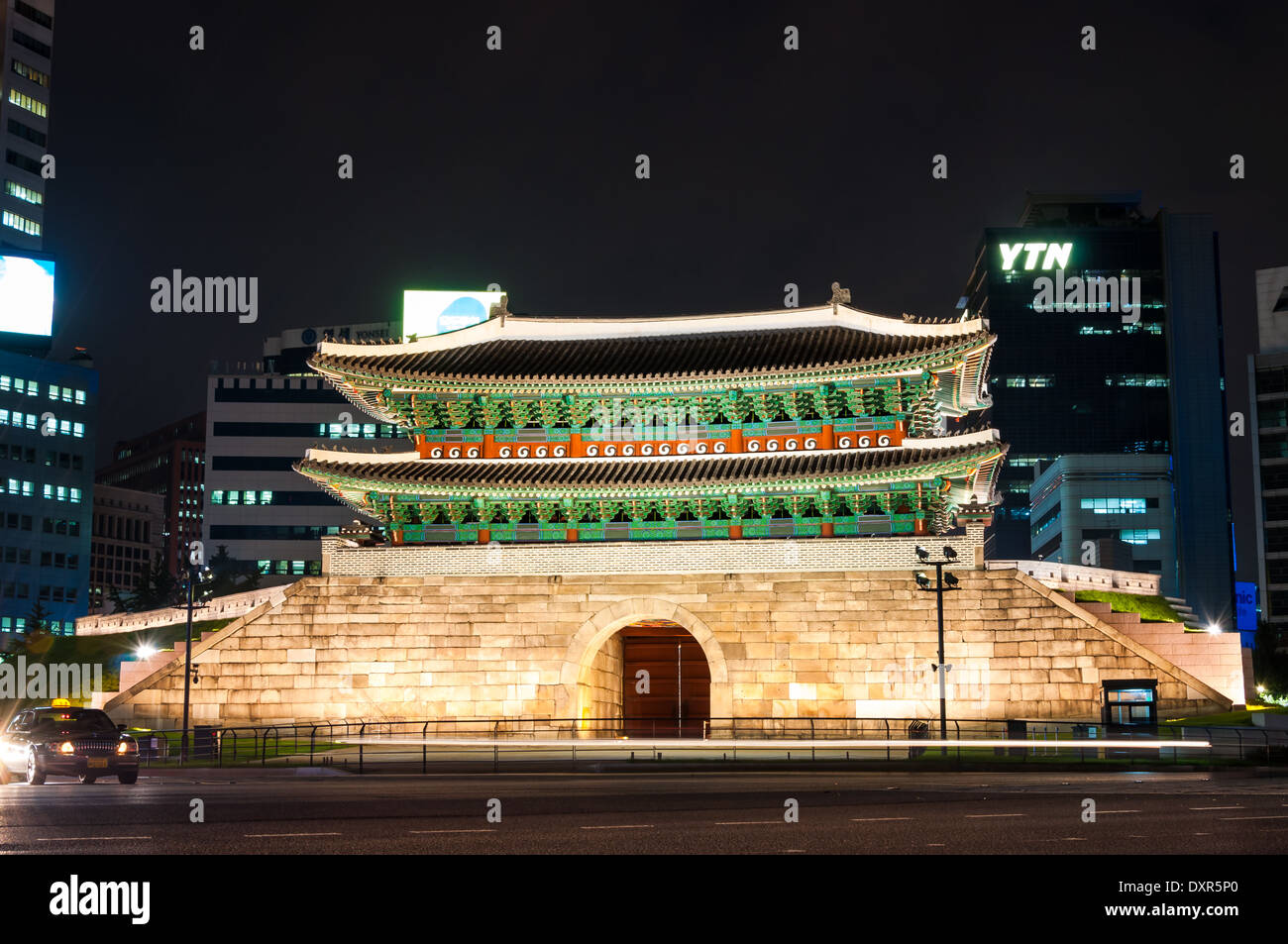 Namdaemun Gate High Resolution Stock Photography and Images - Alamy