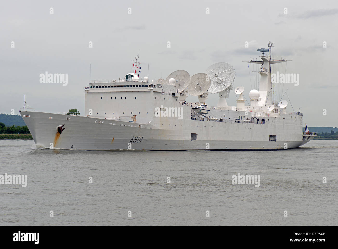 Missile range instrumentation ship hi-res stock photography and images ...