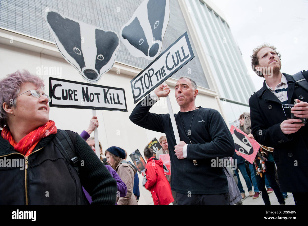 Exeter, Devon, UK . 29th Mar, 2014. Protestors against the Government ...