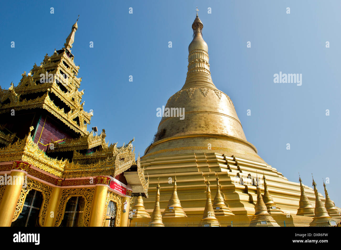 Myanmar, Bago, Shwemawdaw paya Stock Photo - Alamy