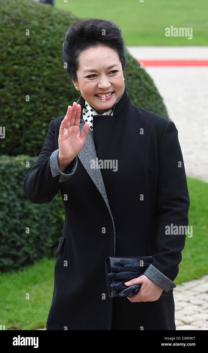 Berlin, Germany. 28th Mar, 2014. Xi Jinping his wife Peng Liyuan State ...