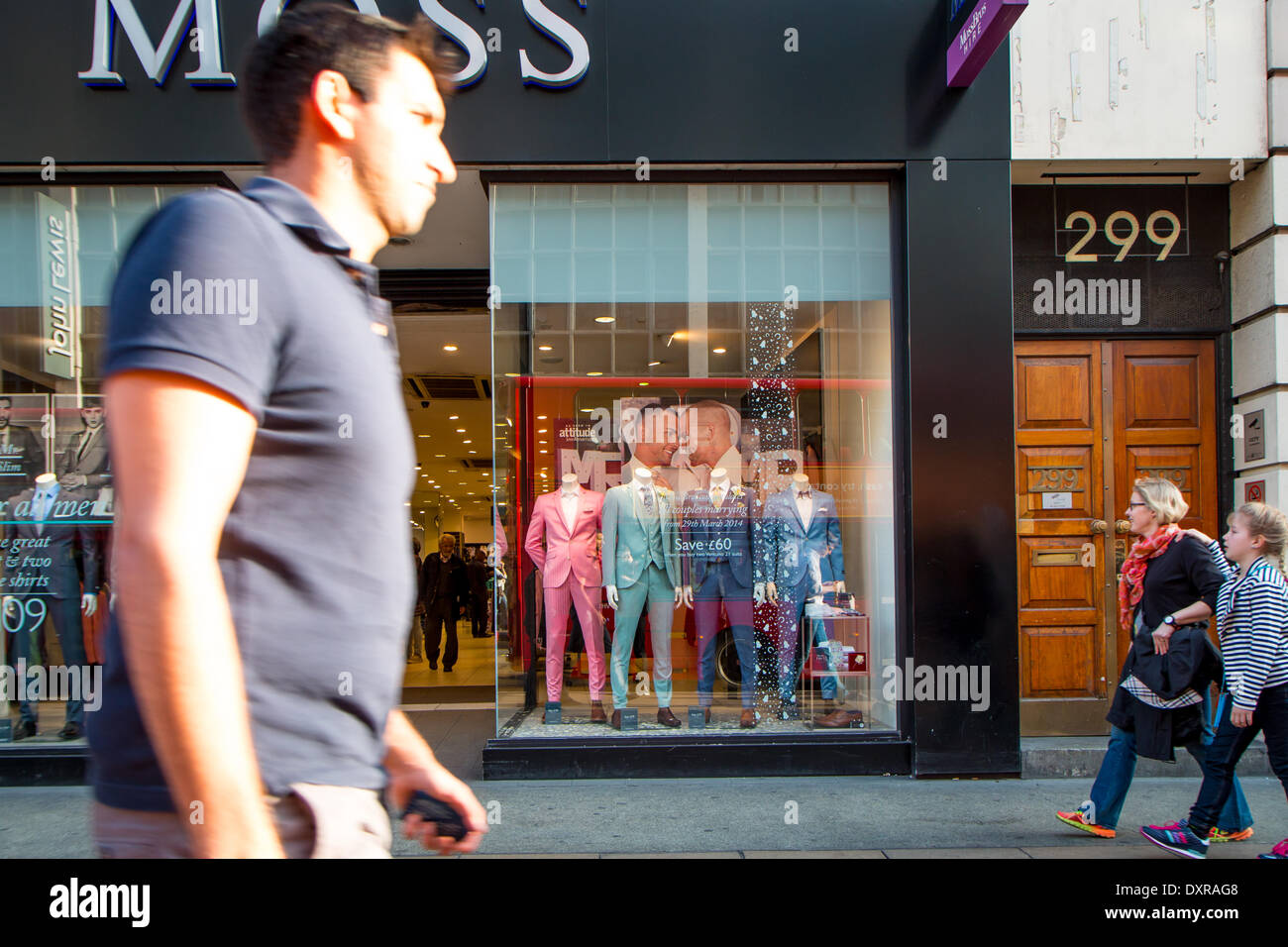 Mar Shopping High Resolution Stock Photography and Images - Alamy