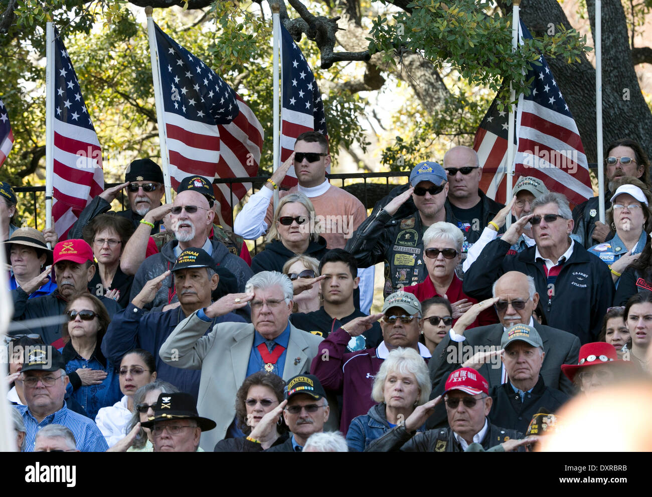 Thousands attend dedication ceremony for the Texas Capitol Vietnam ...