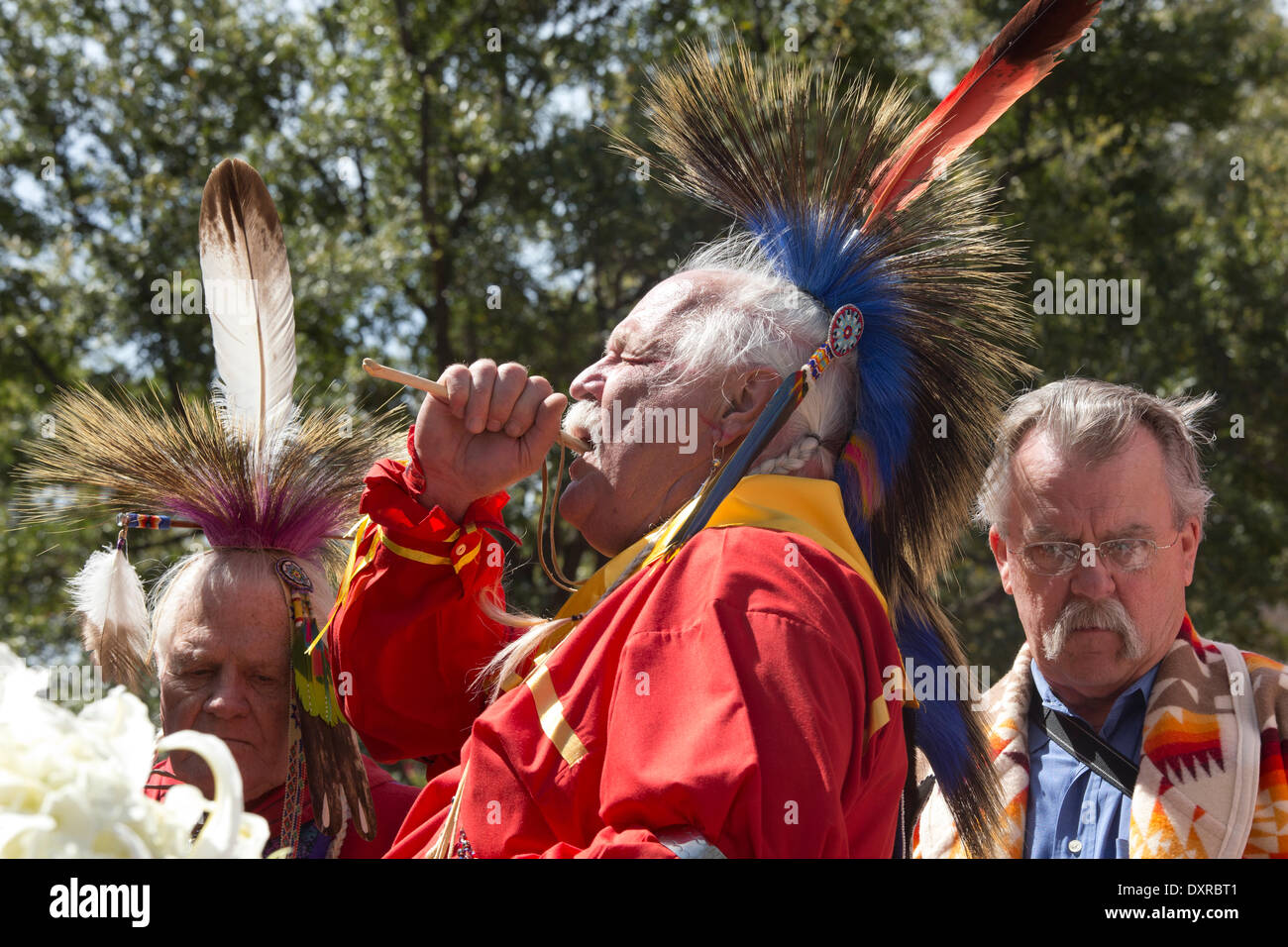 The Lone Star Hethuska War Dance Society Indians bless the Texas ...