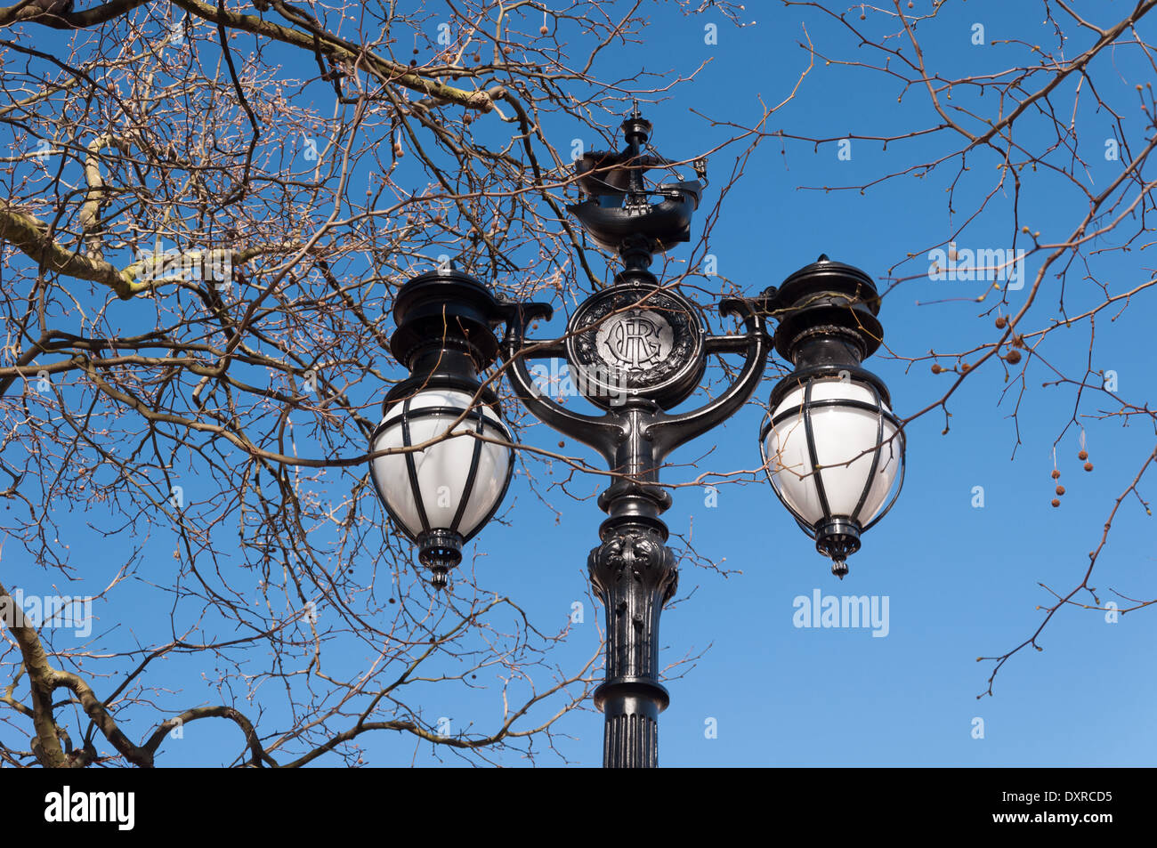 Lamp post mall london hi-res stock photography and images - Alamy
