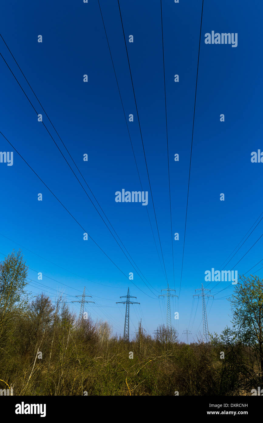 Multiple power lines hi-res stock photography and images - Alamy