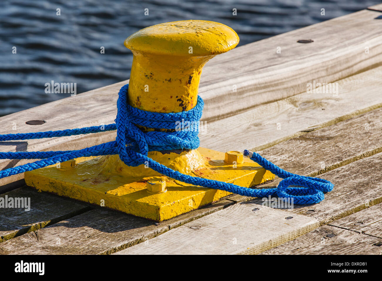 Ship fasteners hi-res stock photography and images - Alamy