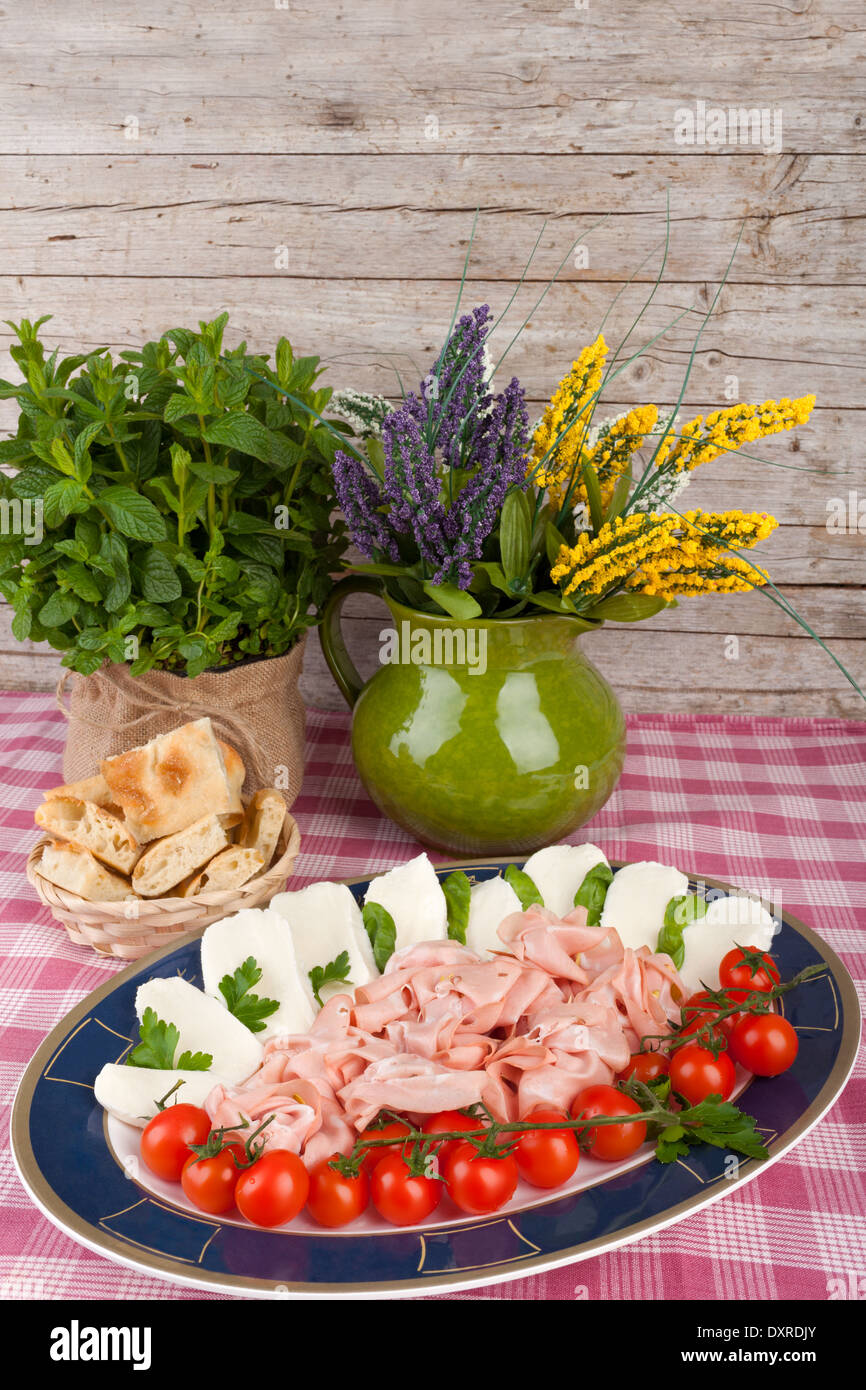 Appetizer food plate hi-res stock photography and images - Alamy