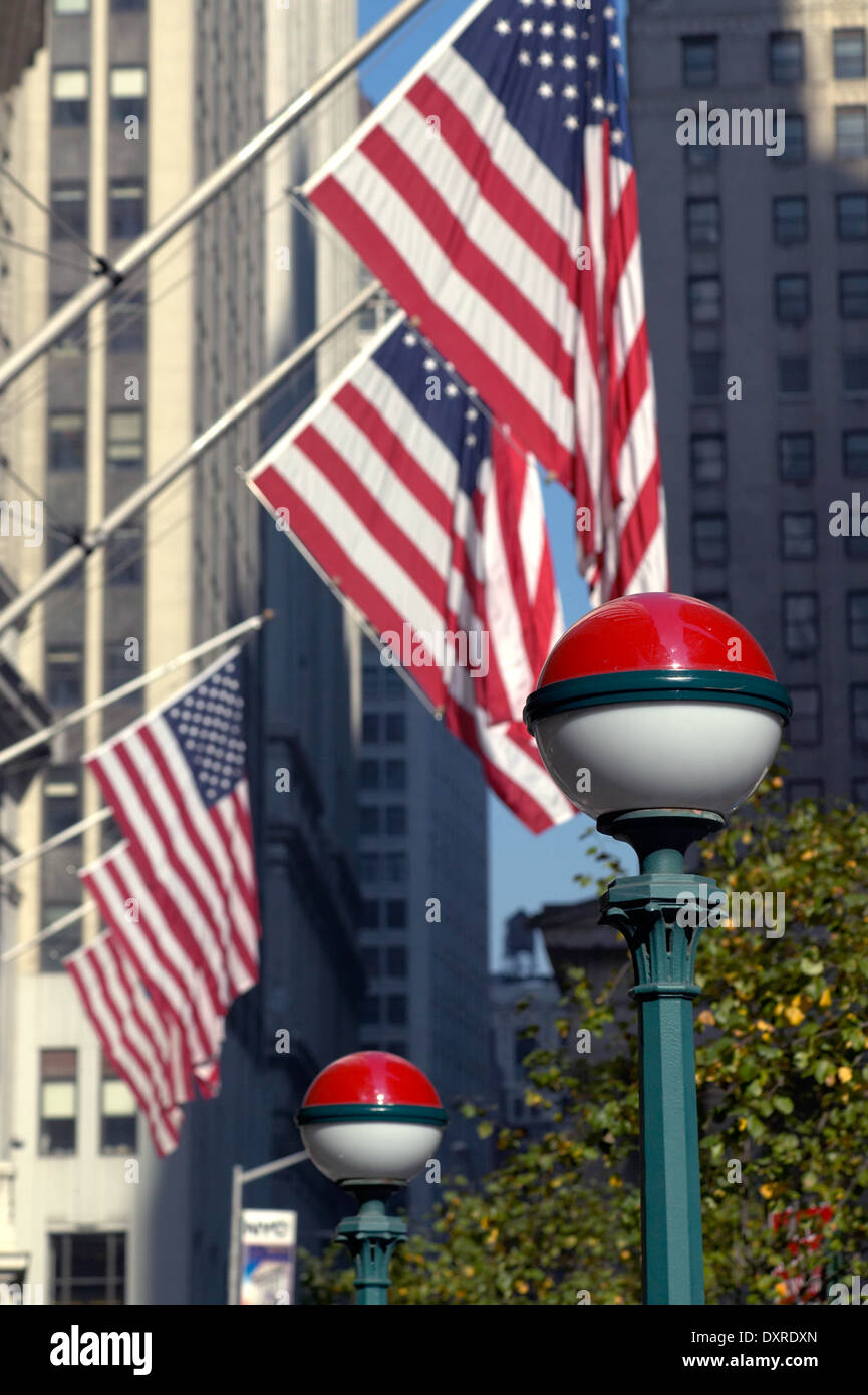 Broad Street subway station and USA flags at the New York Stock ...