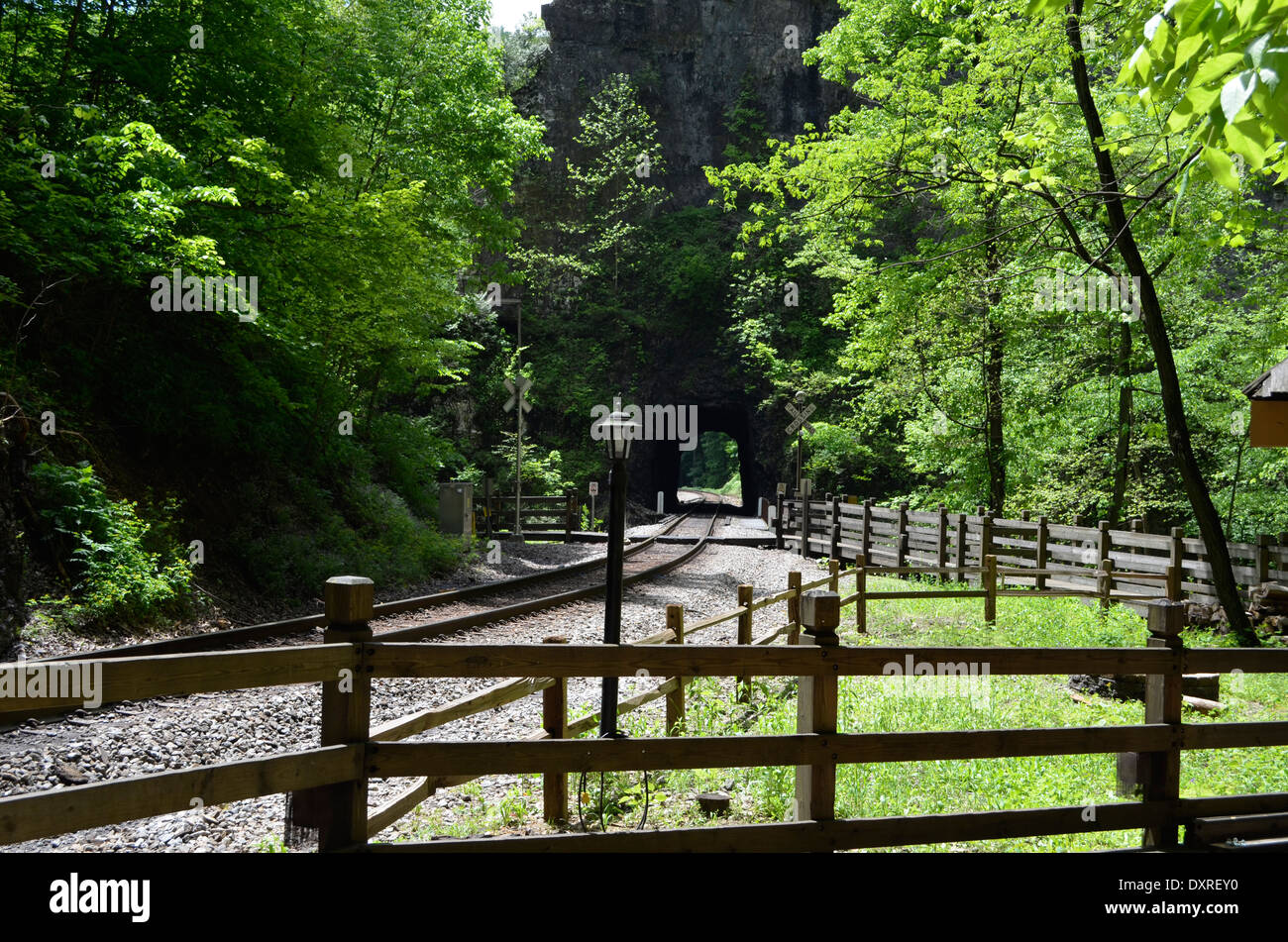 Train tunnel at Natural Tunnel Park, Virgina, USA Stock Photo - Alamy