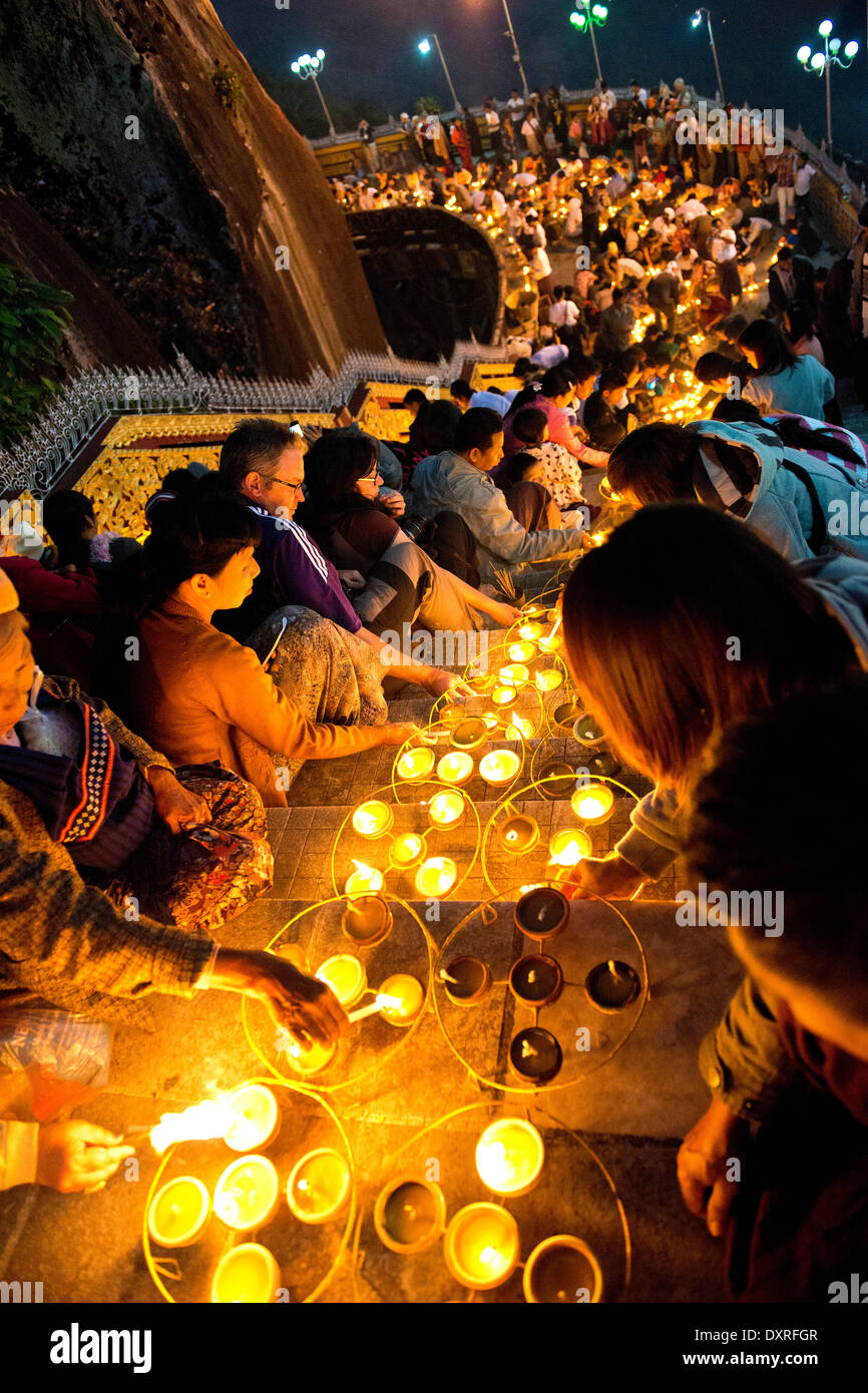 Myanmar, Kyaiktiyo, Golden Rock, Festival of candles Stock Photo - Alamy