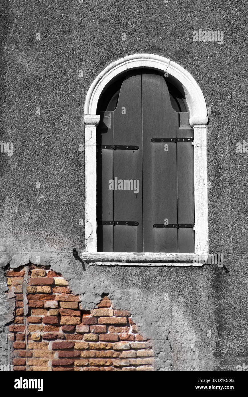 Traditional venetian vintage window close up in Venice Stock Photo - Alamy