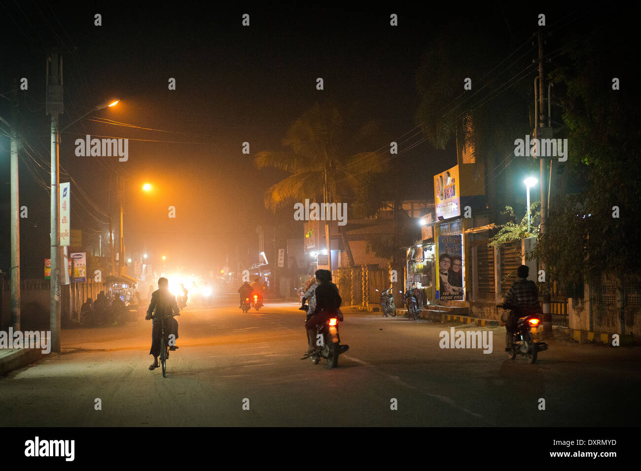 Myanmar, Tangoo, Daily life Stock Photo - Alamy