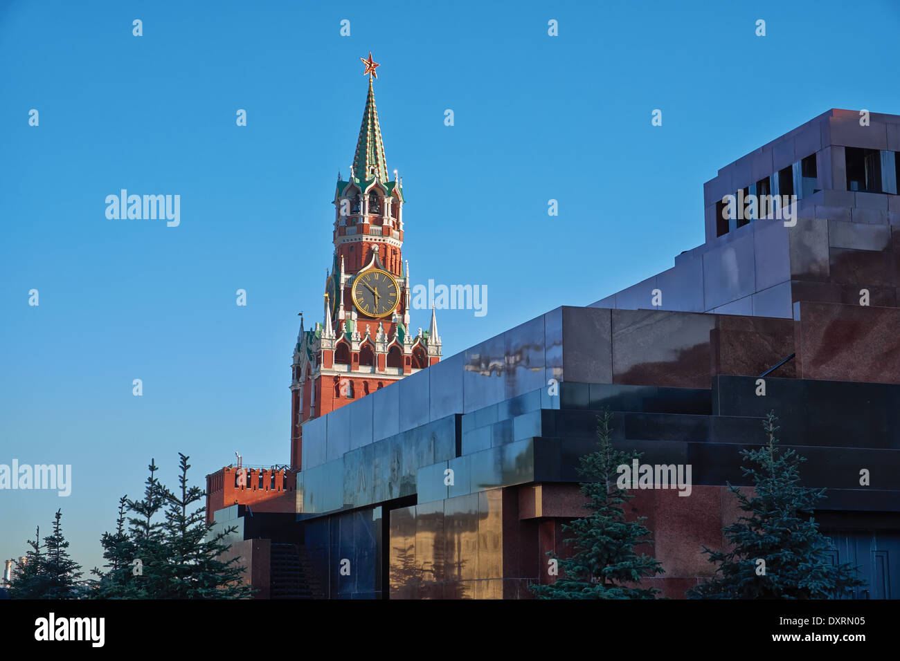 The moscow kremlin red square hi-res stock photography and images - Alamy