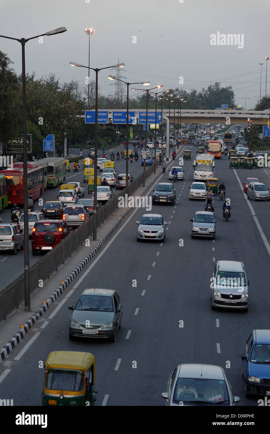India traffic jam hi-res stock photography and images - Alamy