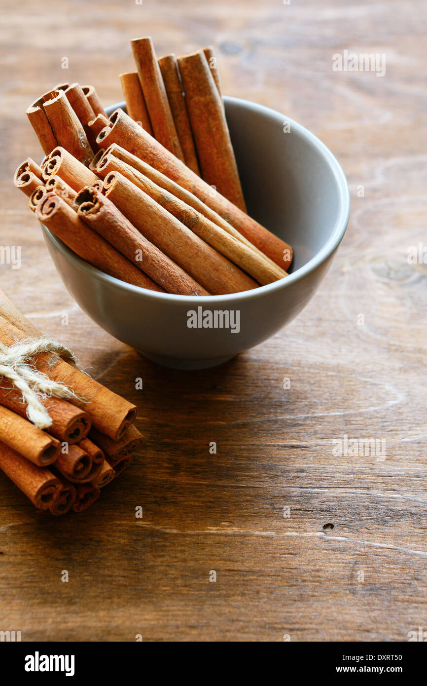 fragrant cinnamon sticks, spice Stock Photo - Alamy