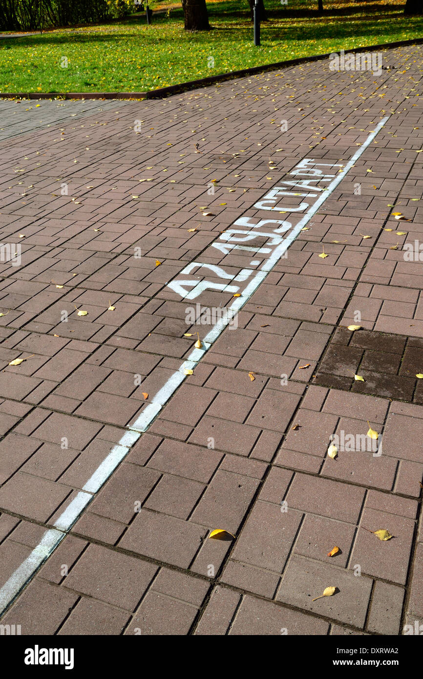 Marathon starting line hi-res stock photography and images - Alamy