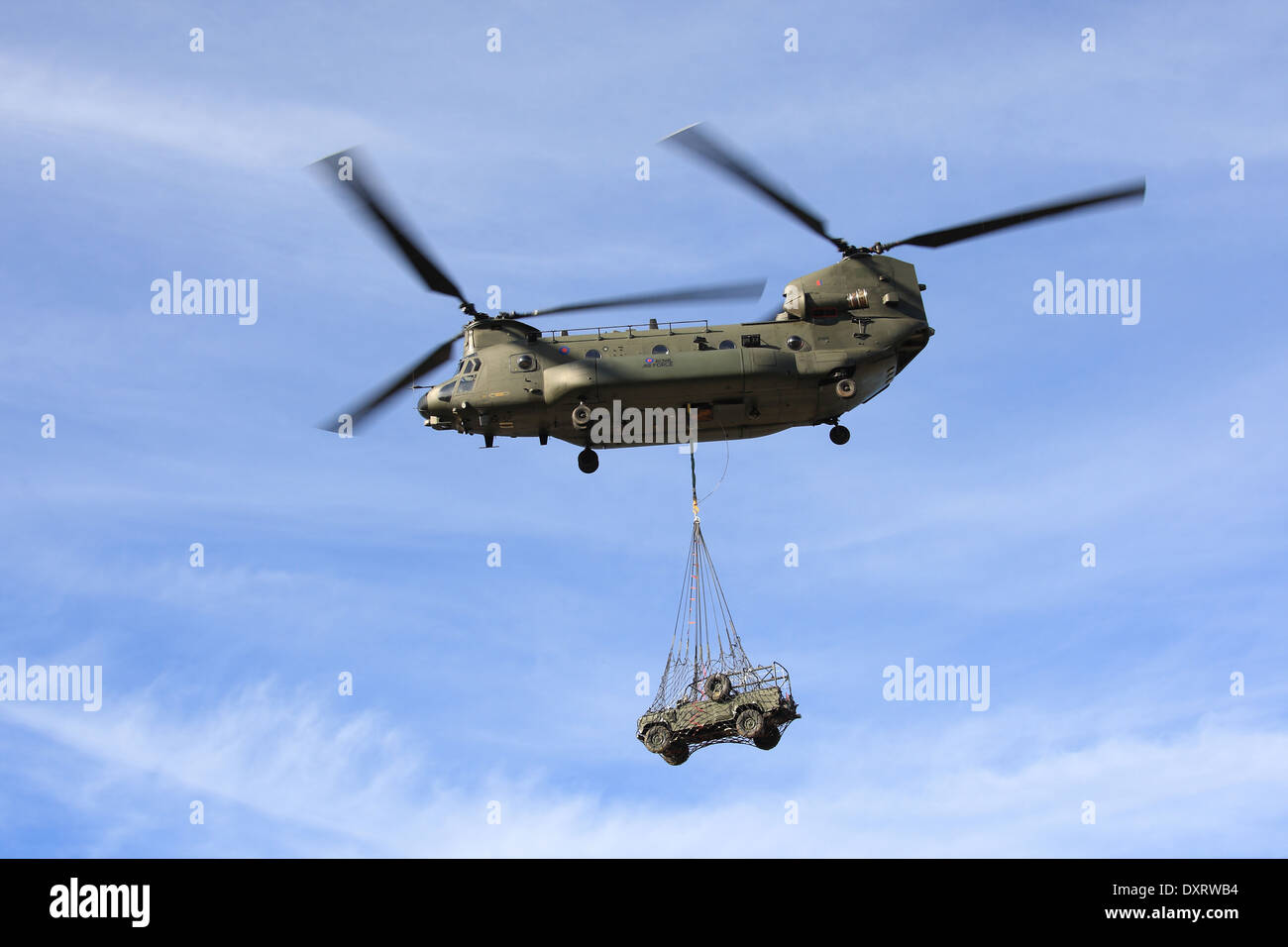 A ch 47 chinook crew hi-res stock photography and images - Alamy