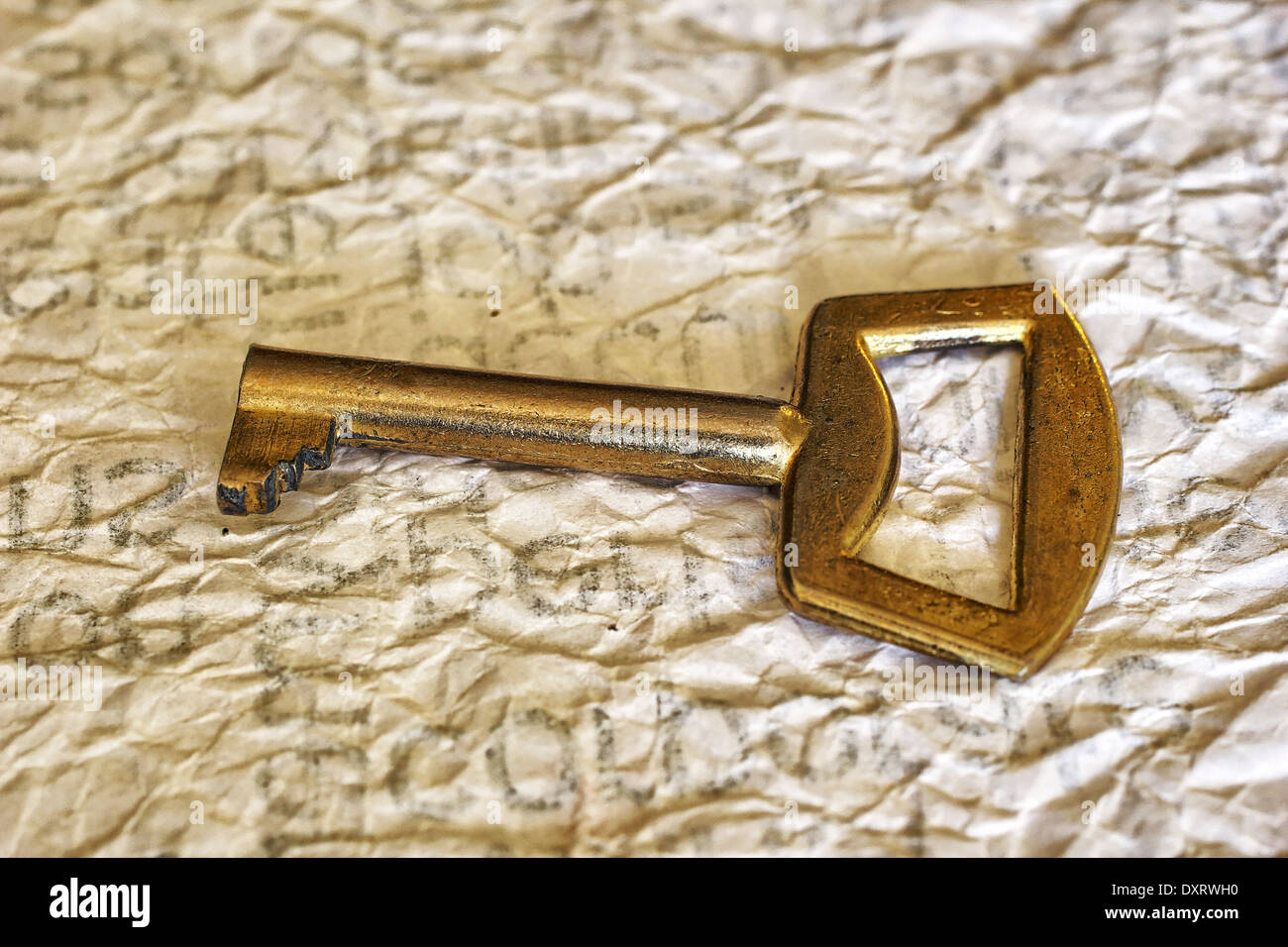 Old golden key Stock Photo - Alamy