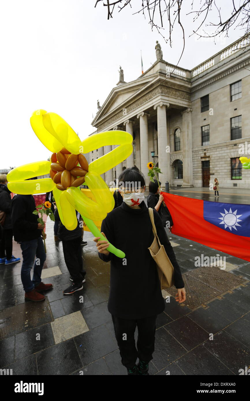 Sunflower student movement protest hi-res stock photography and images ...