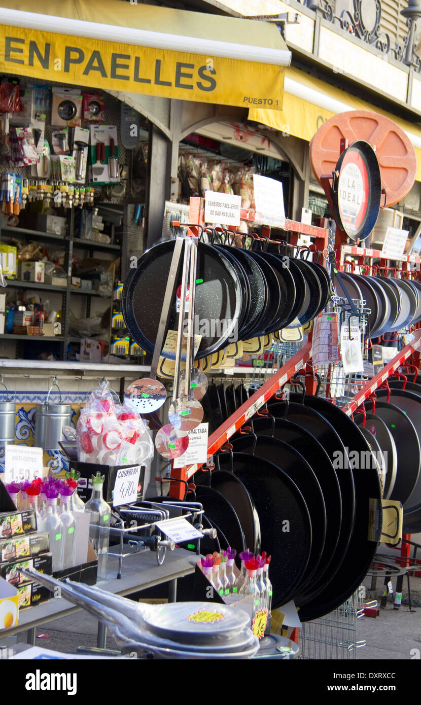 Kitchen utensils sale market stall hi-res stock photography and images ...