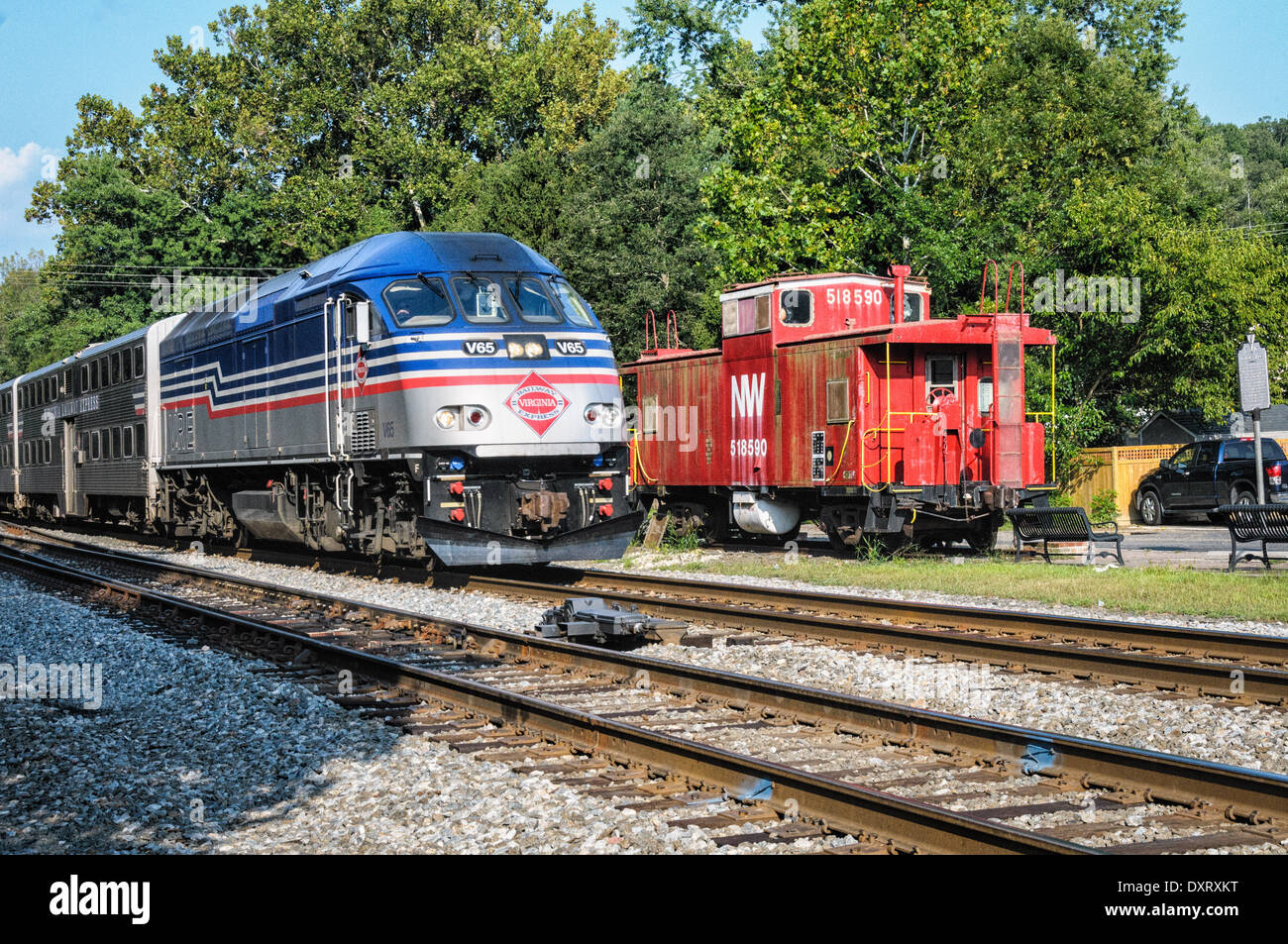 VRE MP36PH-3C Locomotive No 65 passing Clifton, Virginia Stock Photo - Alamy