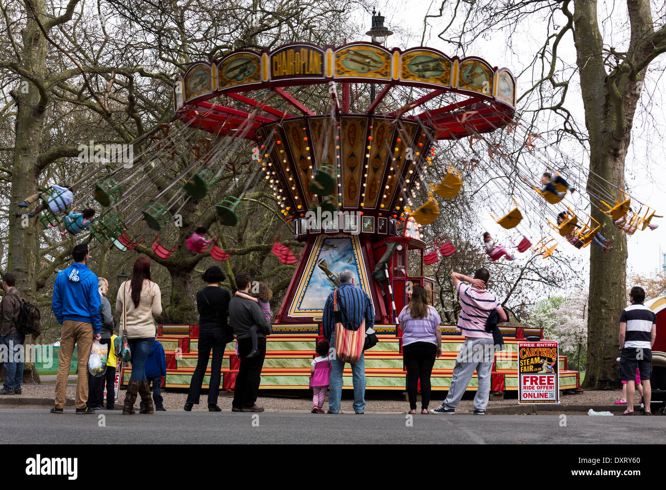 Vintage travelling funfair hi-res stock photography and images - Alamy