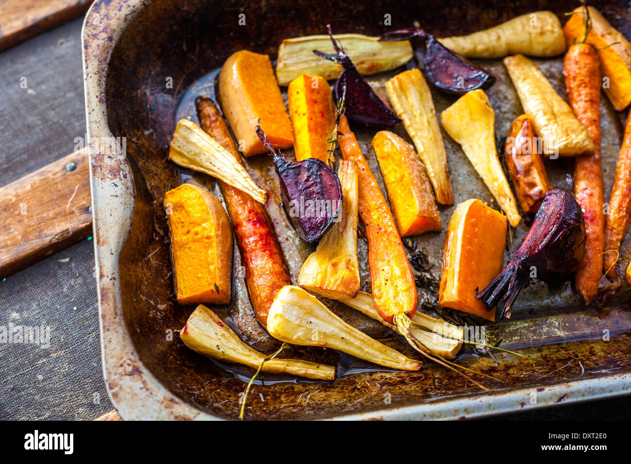 A tray of oven roasted vegetables Stock Photo - Alamy