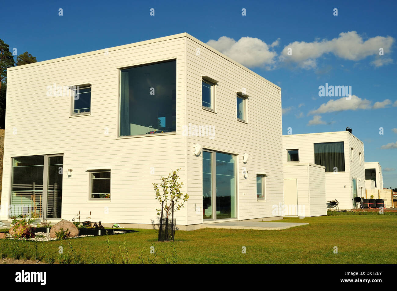 Middle class building hi-res stock photography and images - Alamy