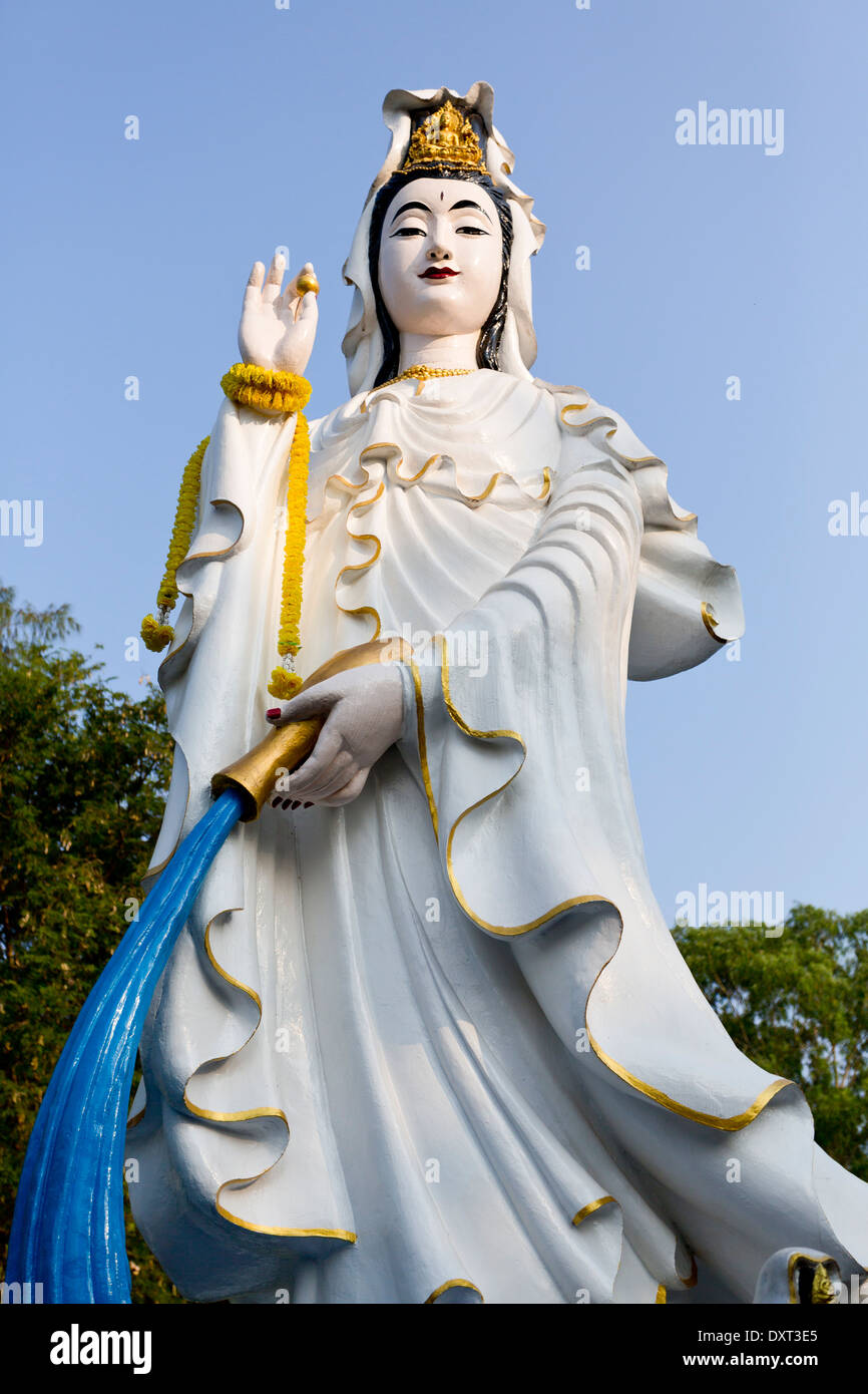 Statue in the Wang Sam Sien Temple in Pattaya, Thailand Stock Photo - Alamy