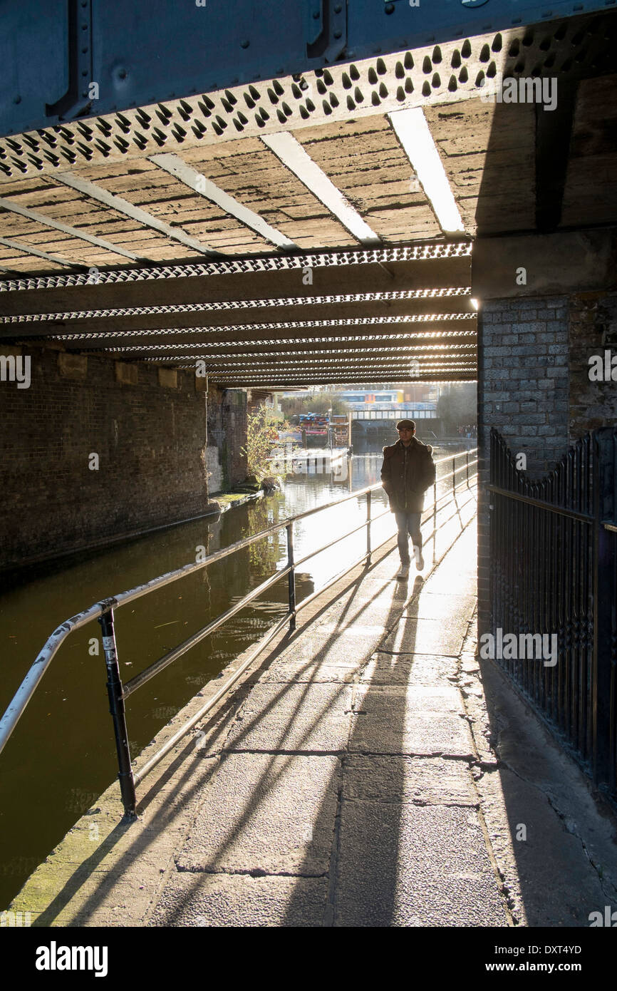 Sidewalk bridge hi-res stock photography and images - Alamy