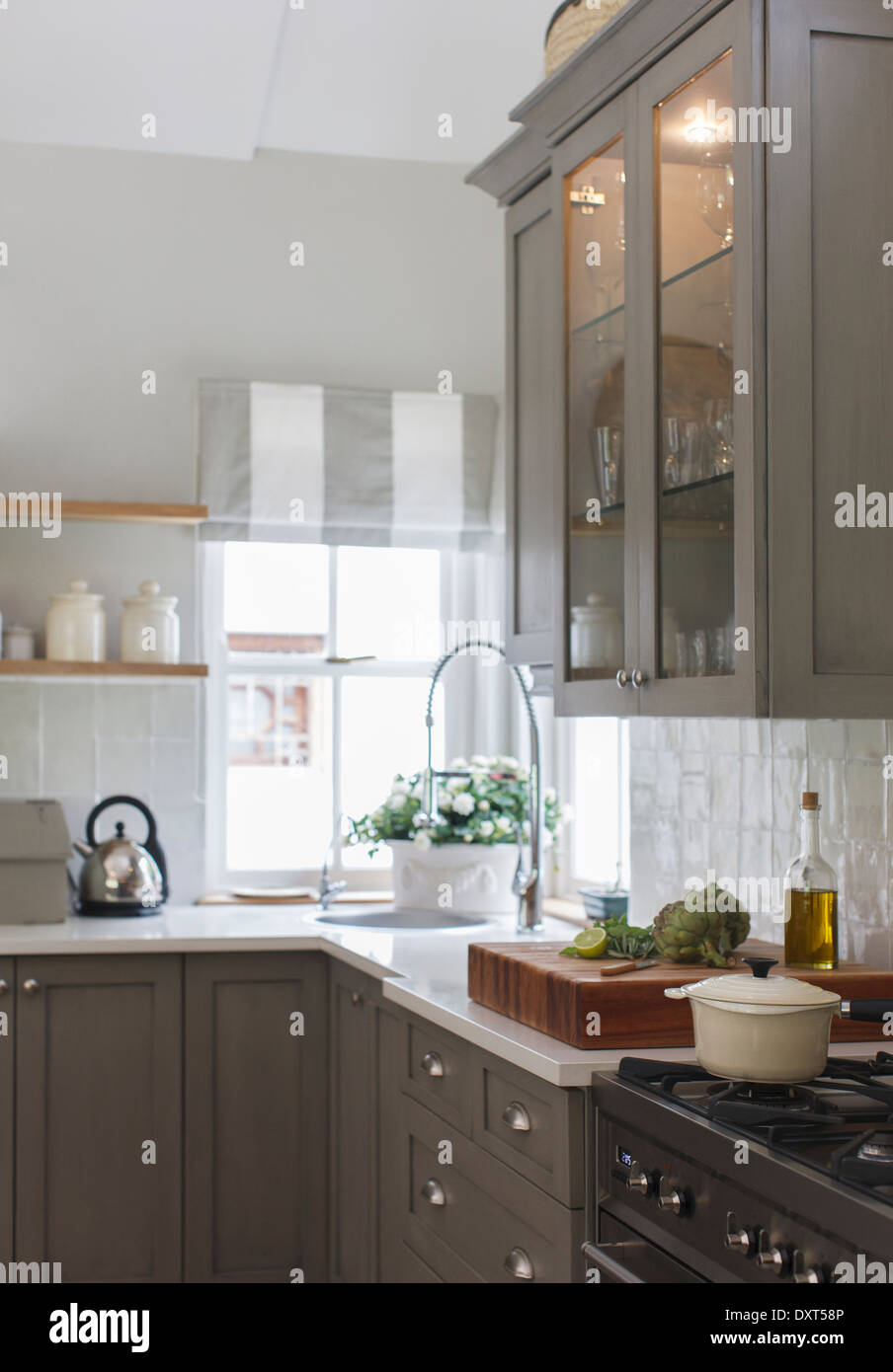 The rich kitchen hi-res stock photography and images - Alamy