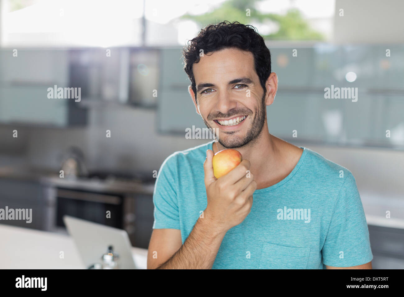 Apple head man hi-res stock photography and images - Alamy