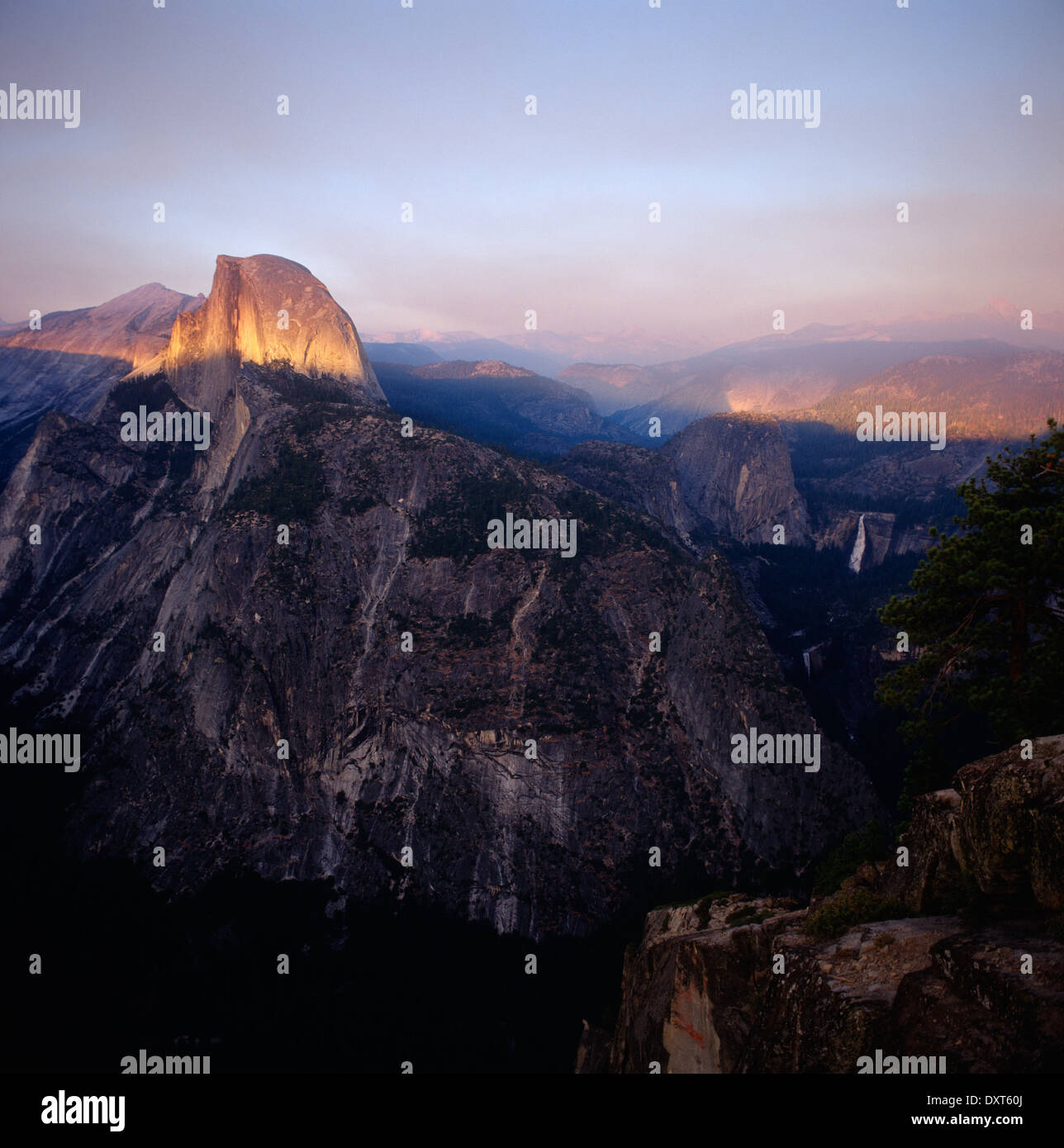 Half dome sunset hi-res stock photography and images - Alamy