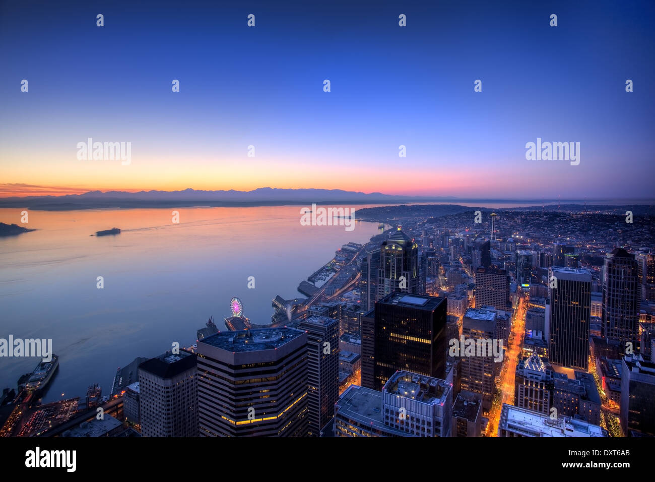 Columbia Tower view of Seattle sunset below Stock Photo - Alamy