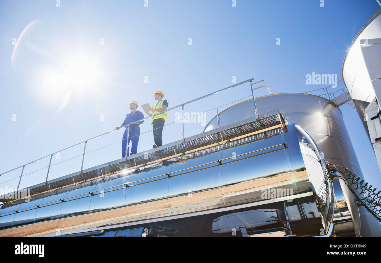 Tanker truck hi-res stock photography and images - Alamy